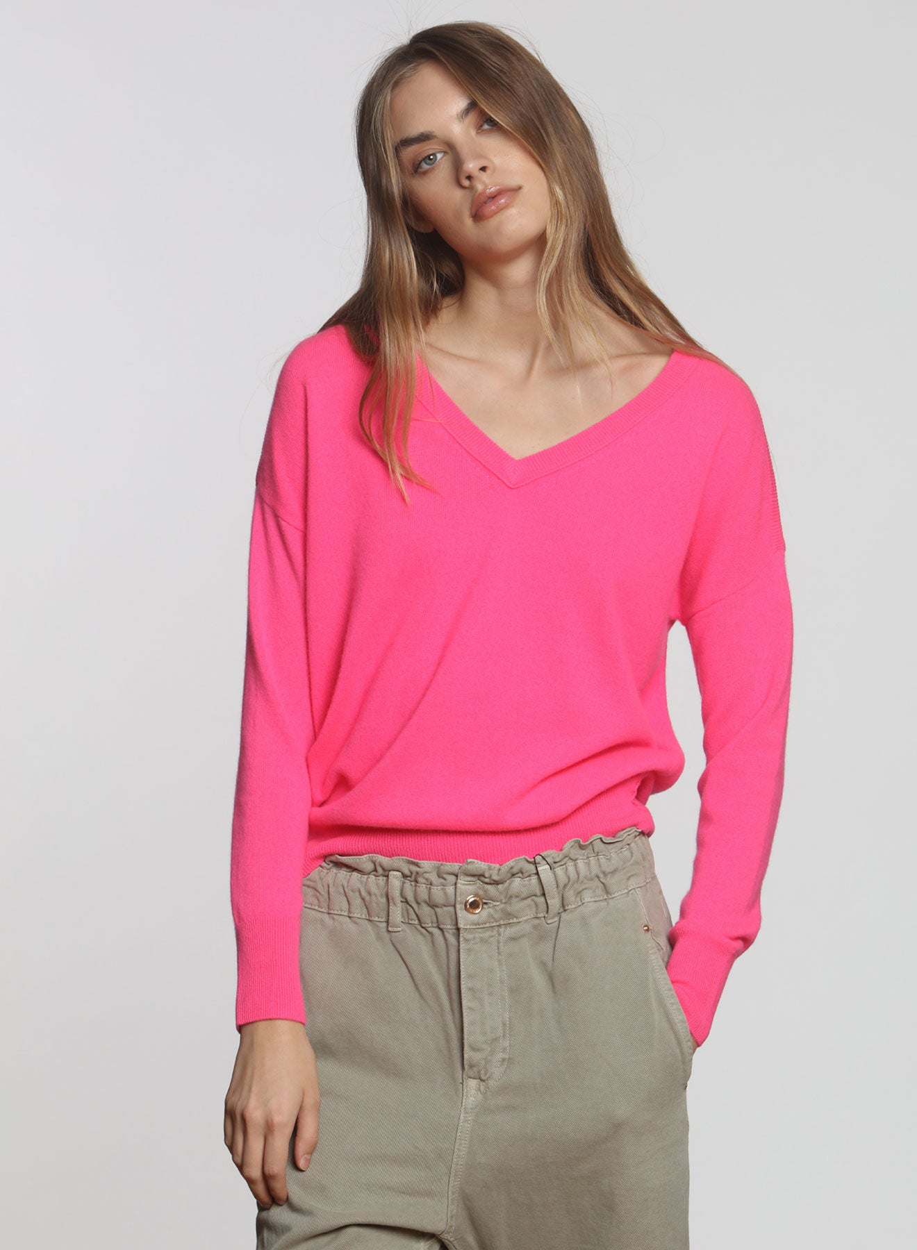LABEL+thread Women's CORE Cashmere BF Vee Flo Pink