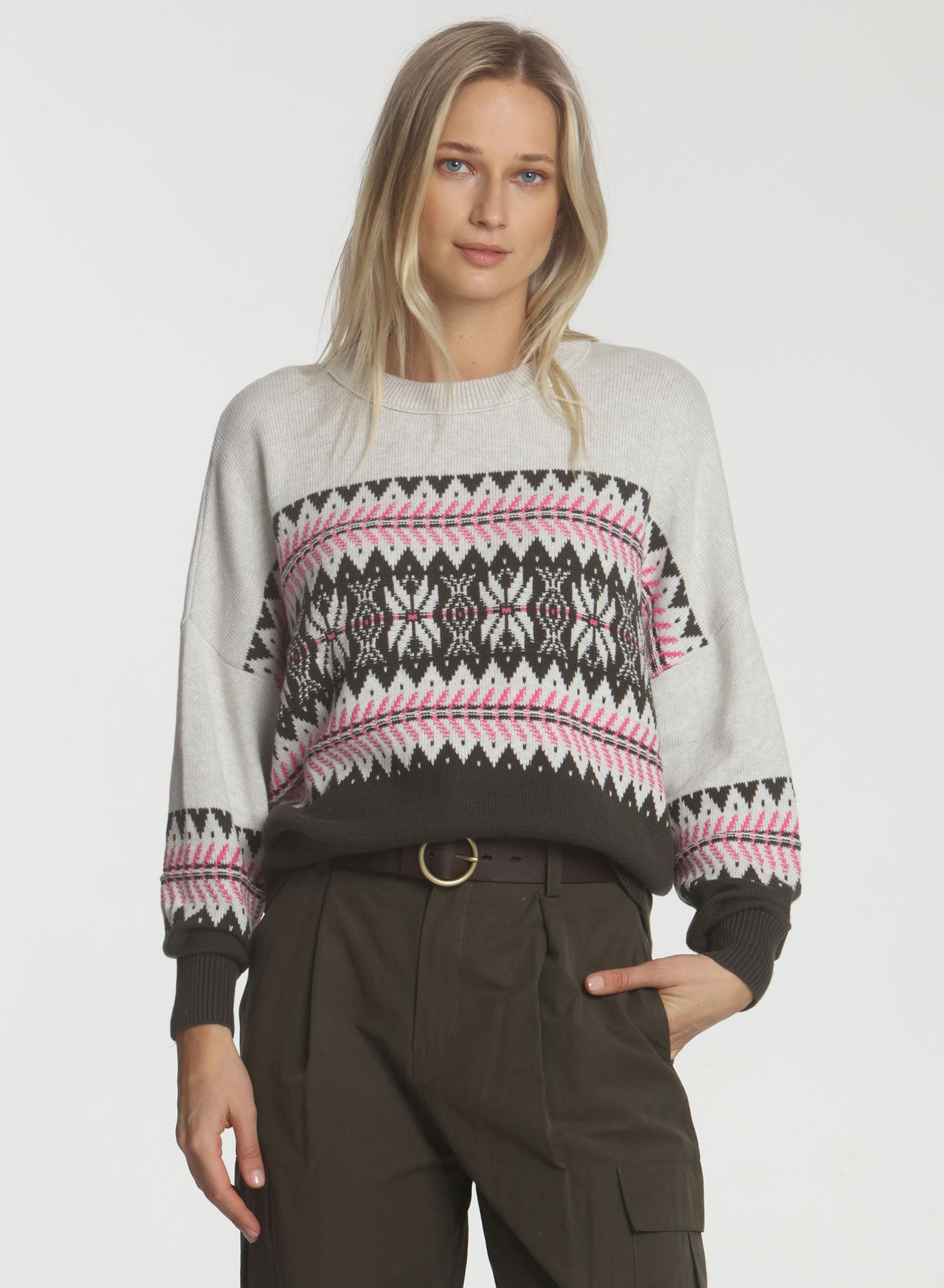 LABEL+thread Women's Cotton Nordic Freya Crew - Stone Black