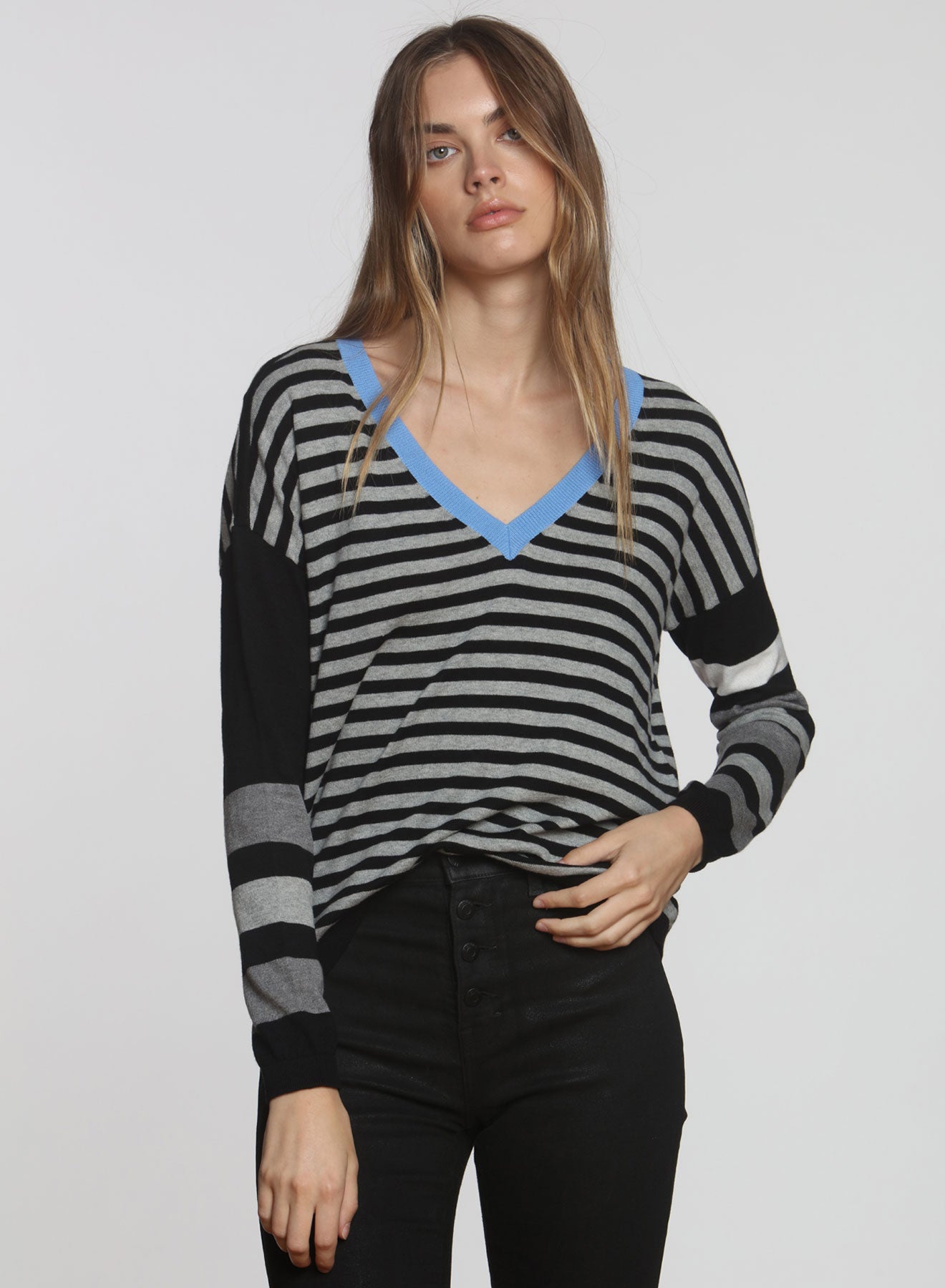 LABEL+thread Women's Cotton Krista Mix Vee - Black