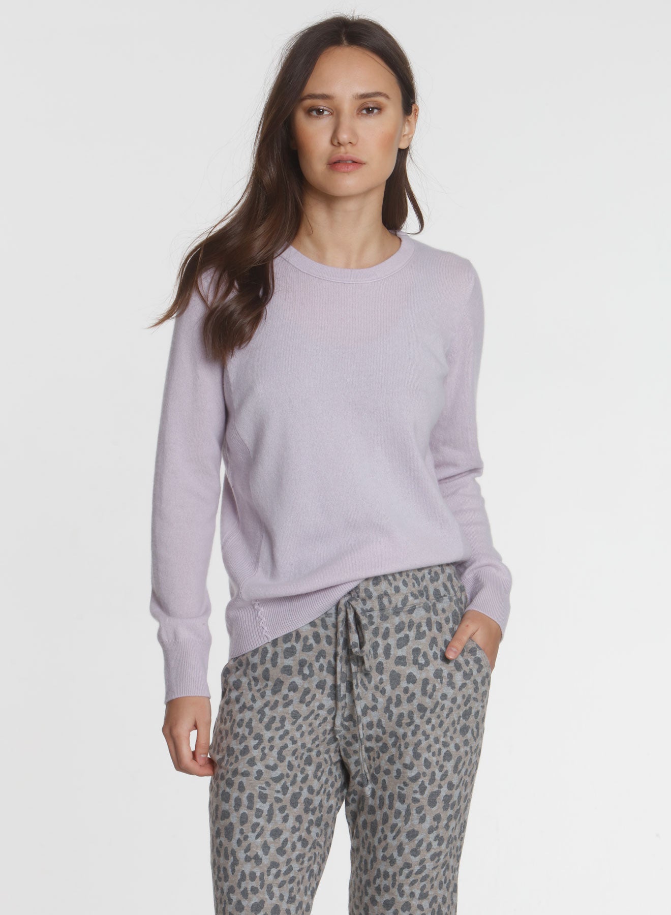 LABEL+thread Women's CORE Cashmere Crew - Petal