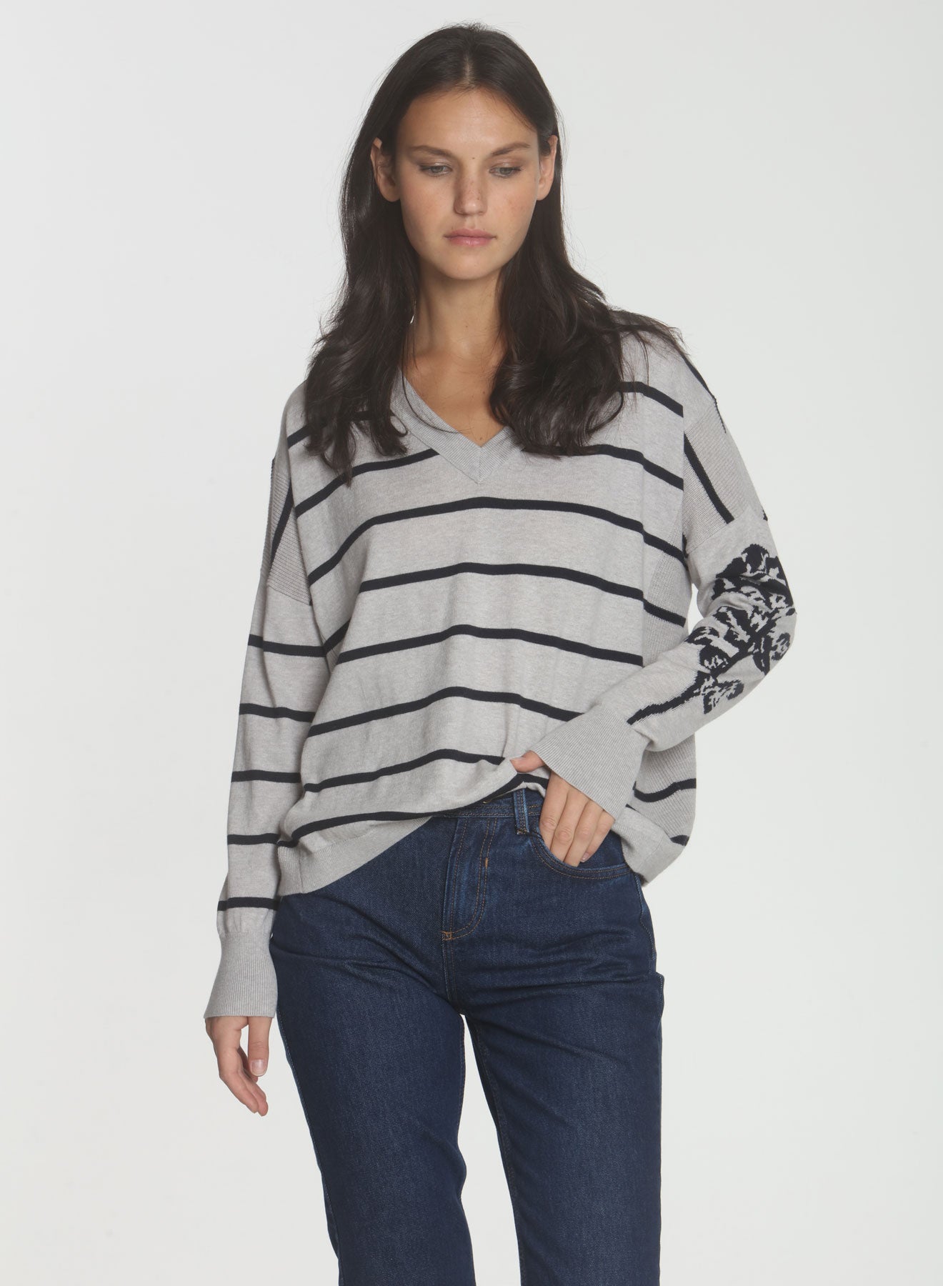 LABEL+thread Women's Cotton Cashmere Rosie Stripe Vee - Fog